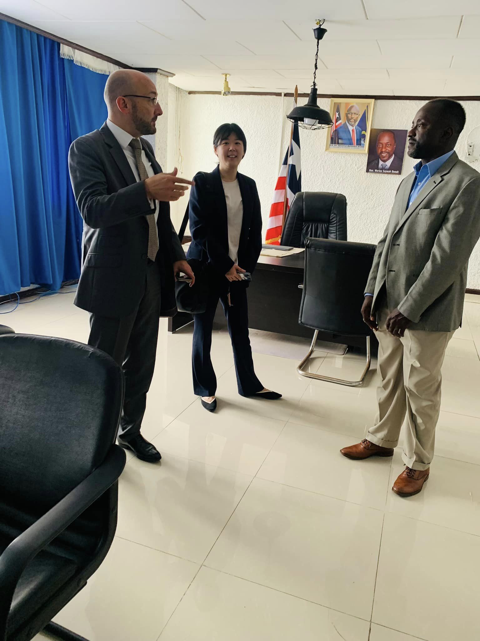 Ministry of Posts and Telecommunications and the World Bank Concludes ...